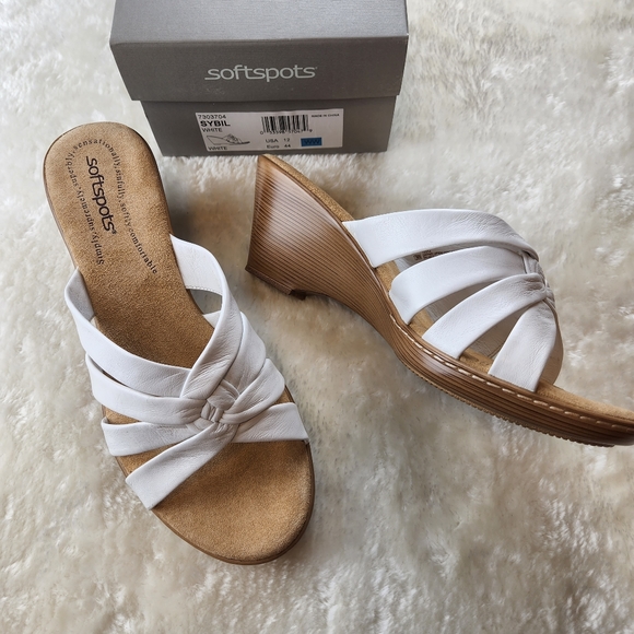 Softspots | Shoes | Softspots Sybil Leather Wedge Sandal Size 2ww ...
